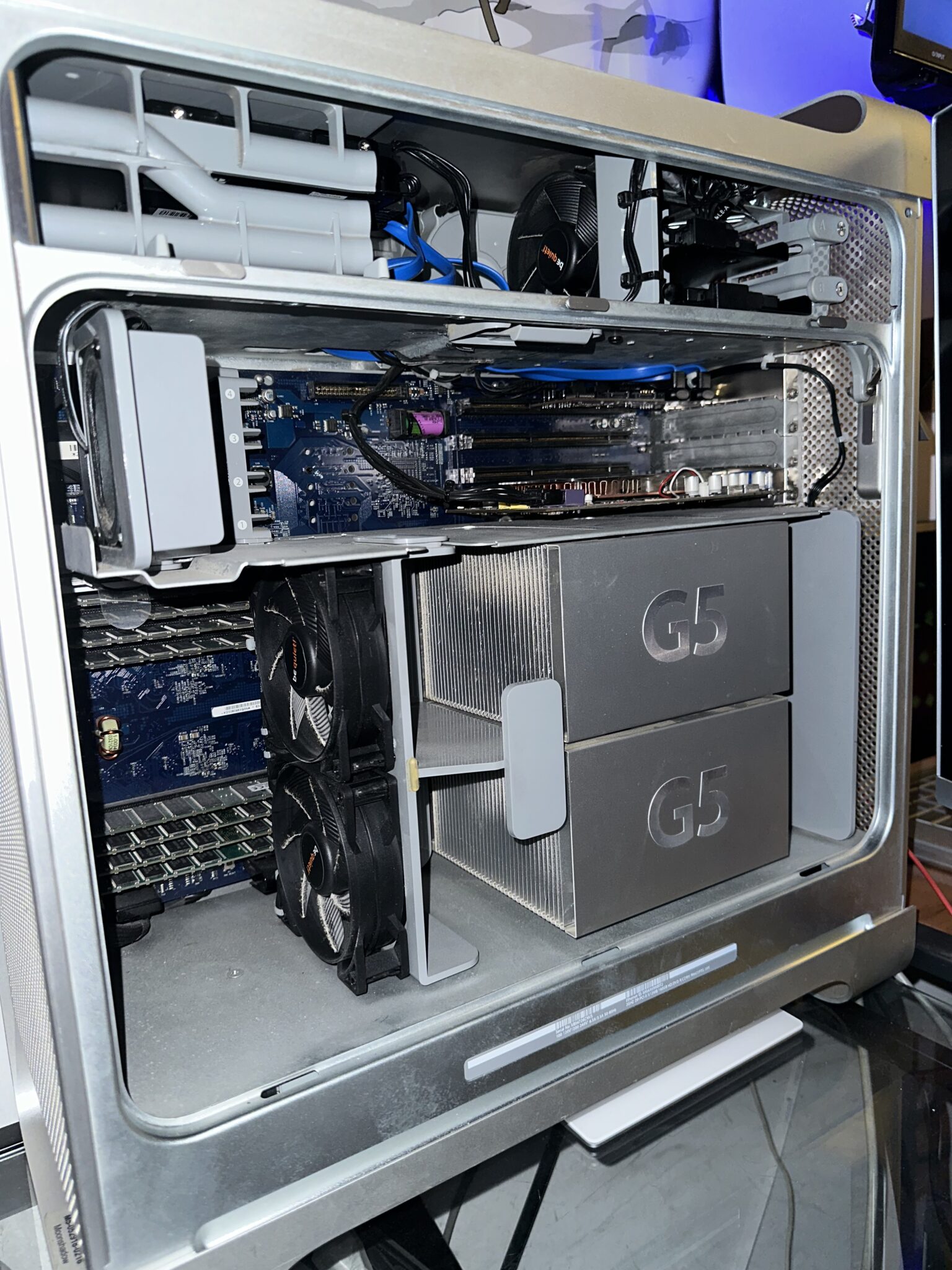Maximizing the AGP Power Mac G5 into space.. and beyond! | Low End Mac